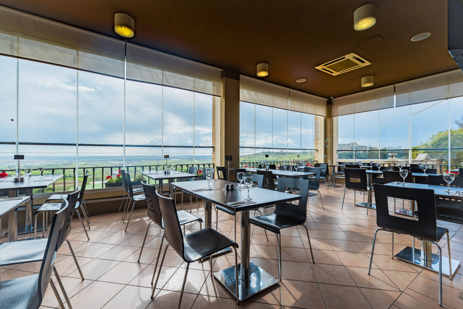 Il-Veduta Restaurant – Mediterranean Cuisine with Unparalleled Views